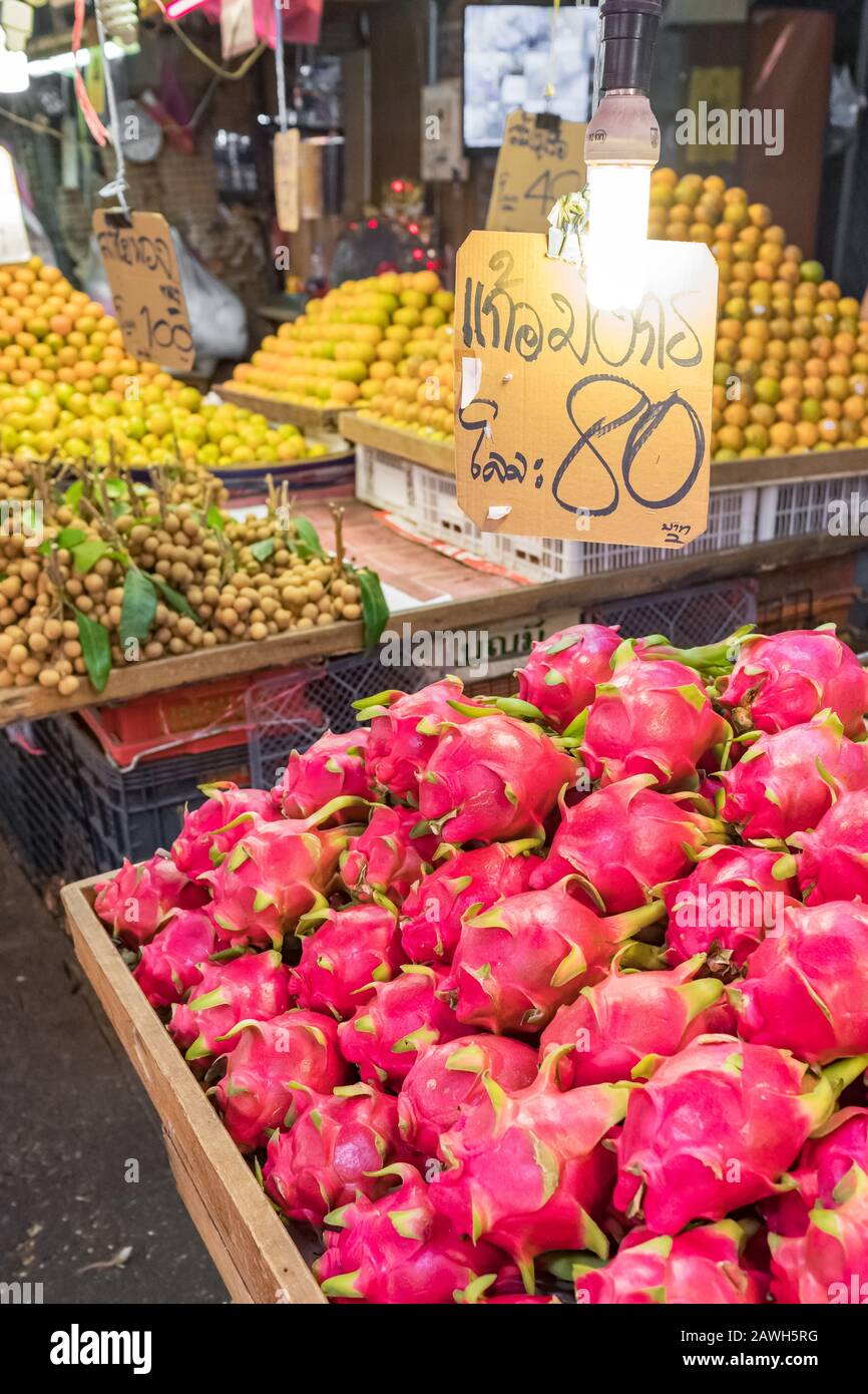 Dragon fruit in market hi-res stock photography and images - Alamy