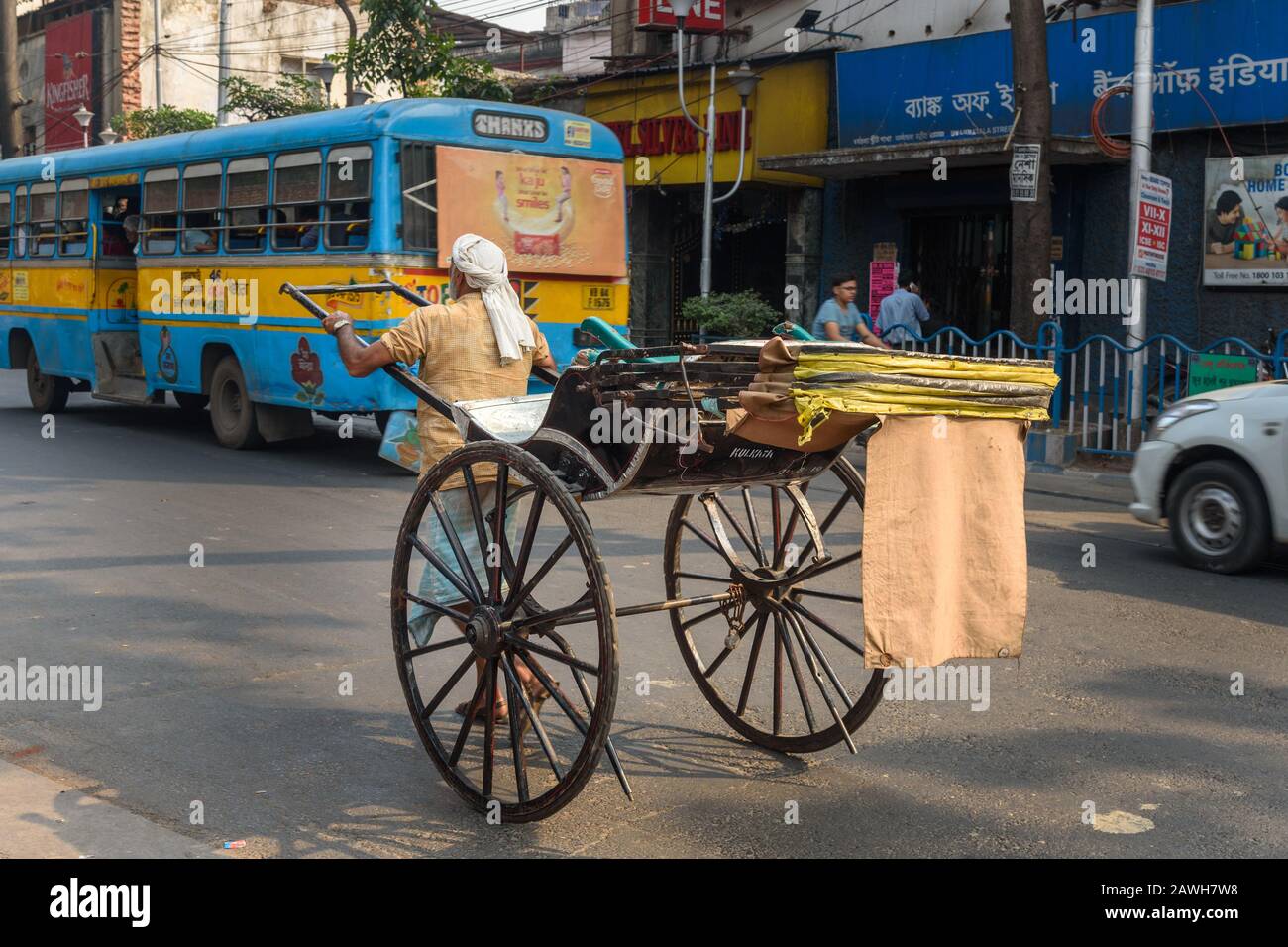 Manual rickshaw hi-res stock photography and images - Alamy