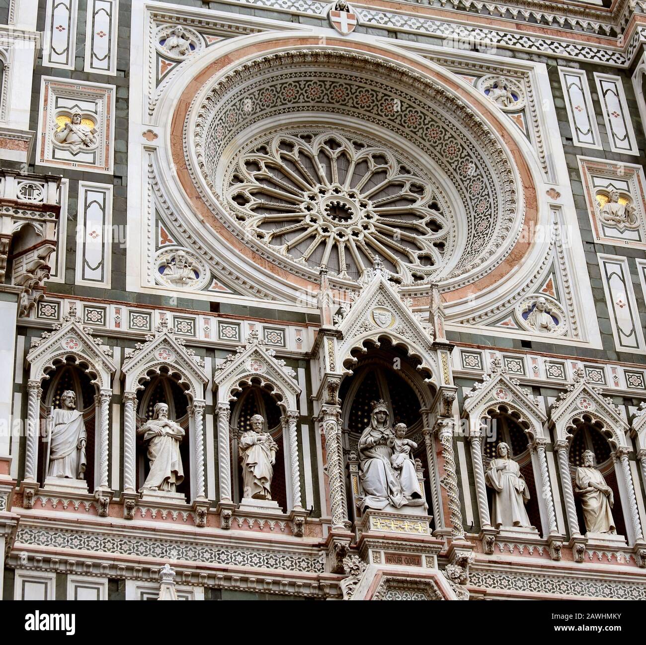 Florence Big Rose Window and Decorations and statues of the famous ...
