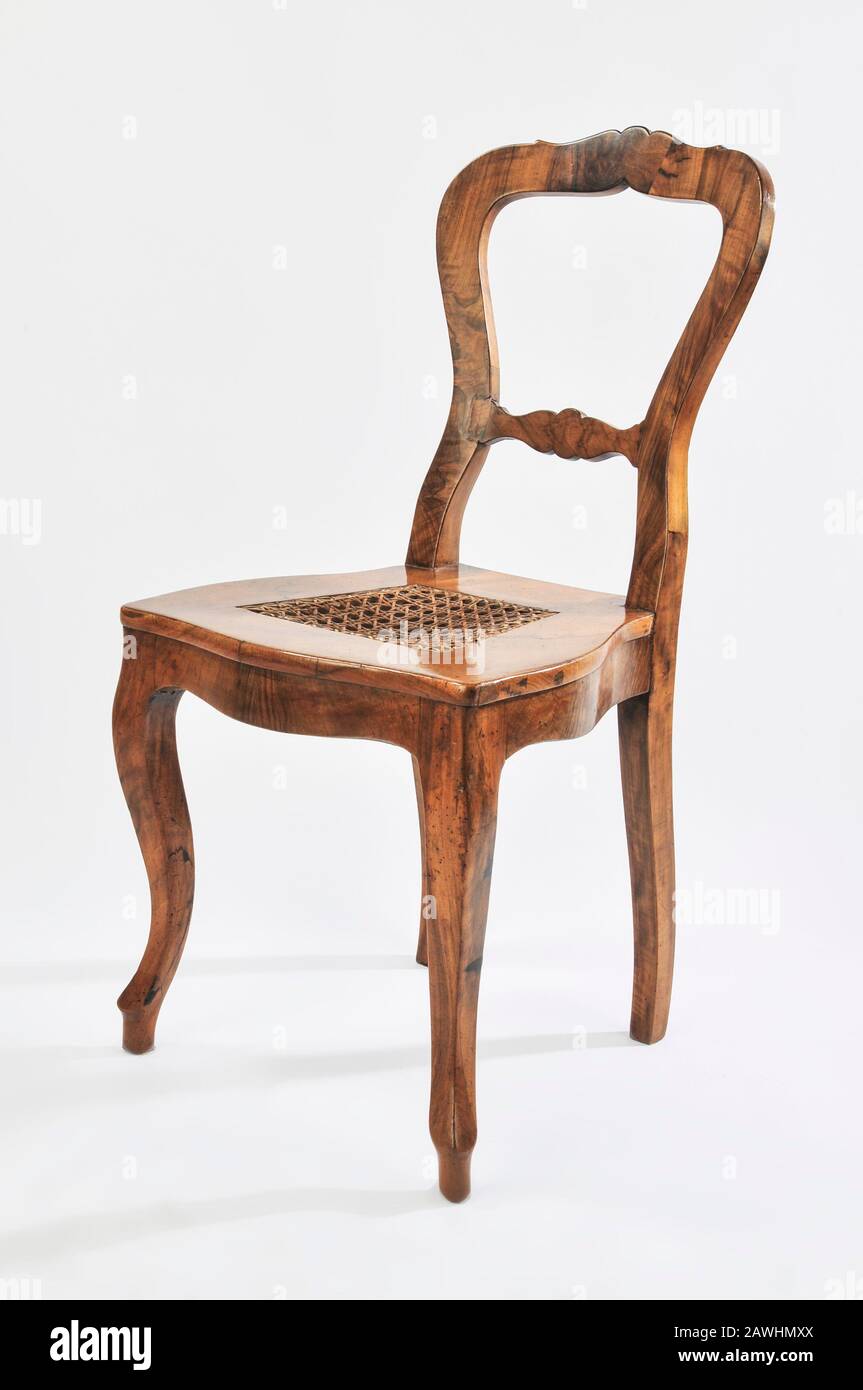 Beautiful crafted wooden chair hi-res stock photography and images - Alamy