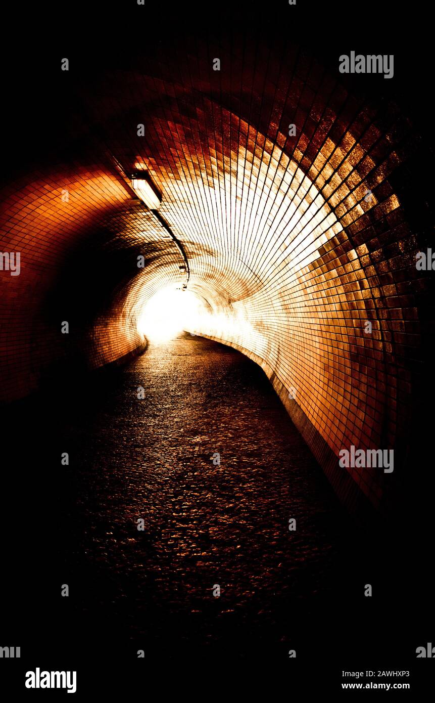 Tunnel architecture hi-res stock photography and images - Alamy