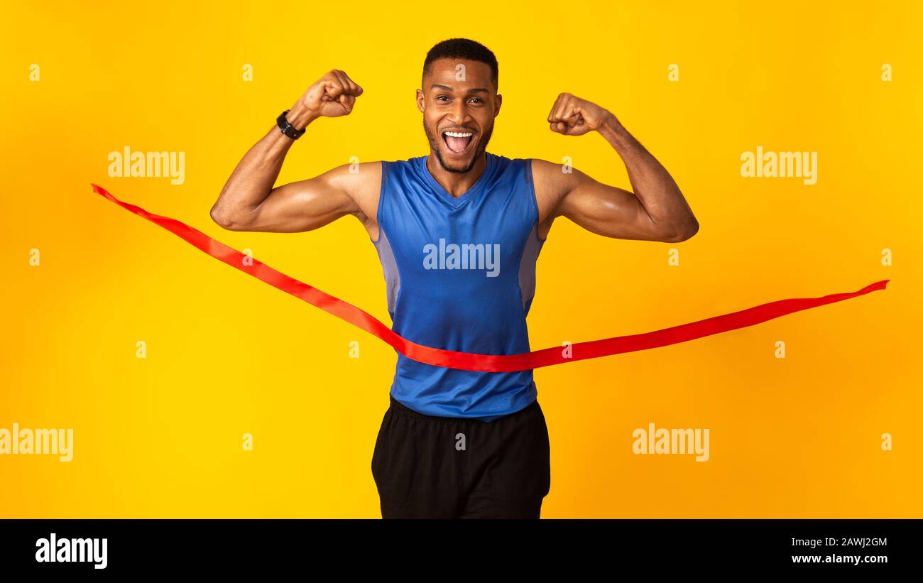 Marathon finish line male hi-res stock photography and images - Alamy