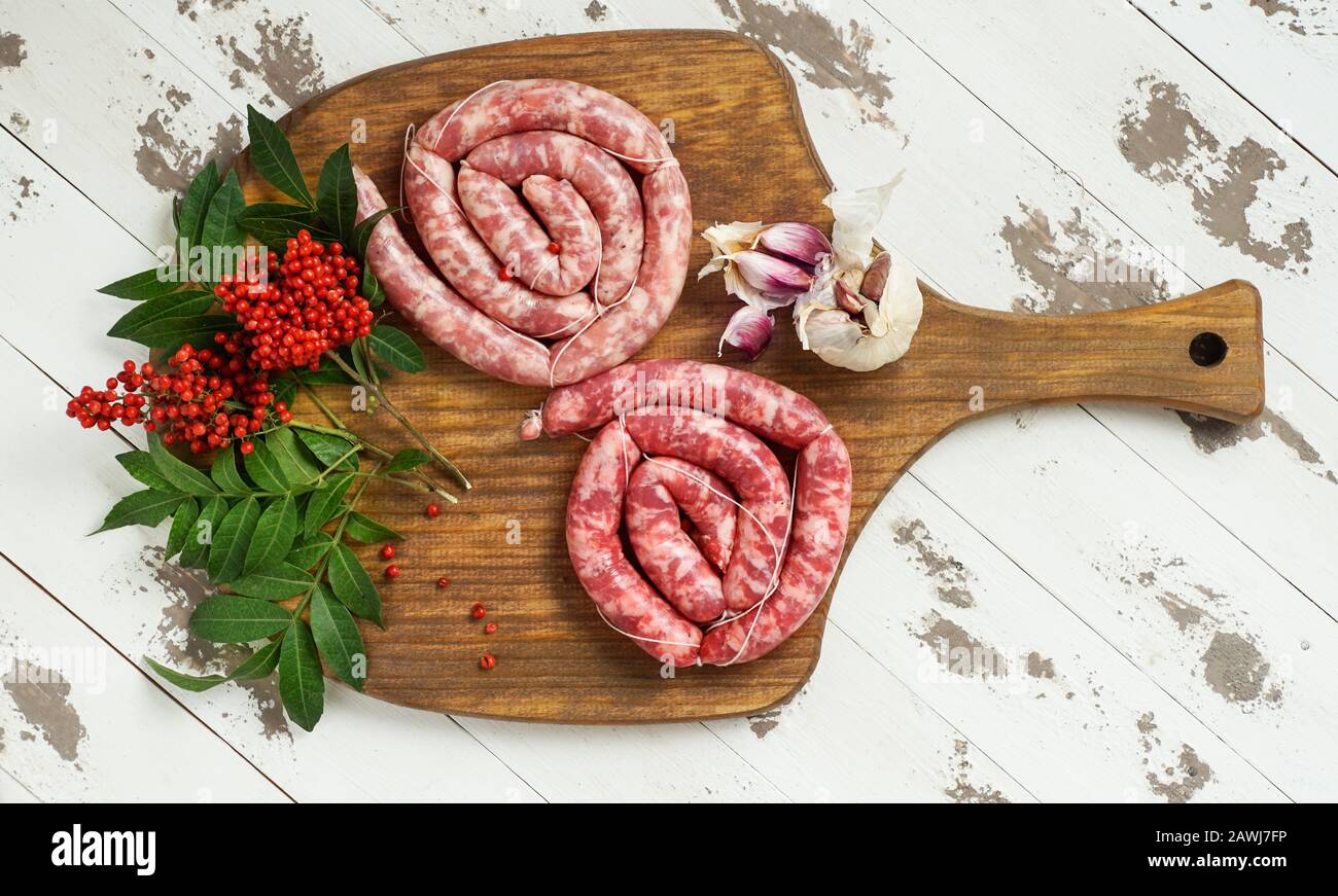 spanish longaniza es un embutido largo originario de España, raw beef ...