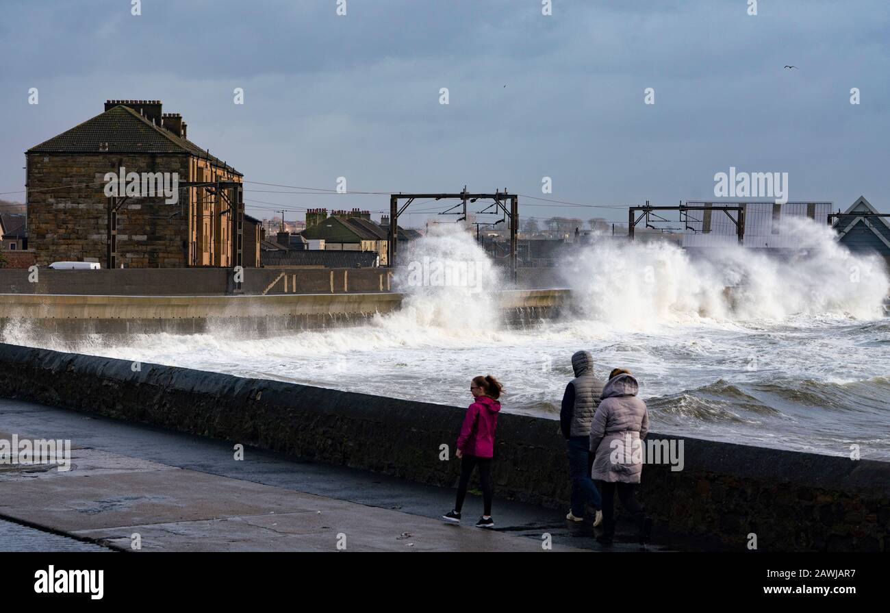 Train waves railway weather hi-res stock photography and images - Alamy