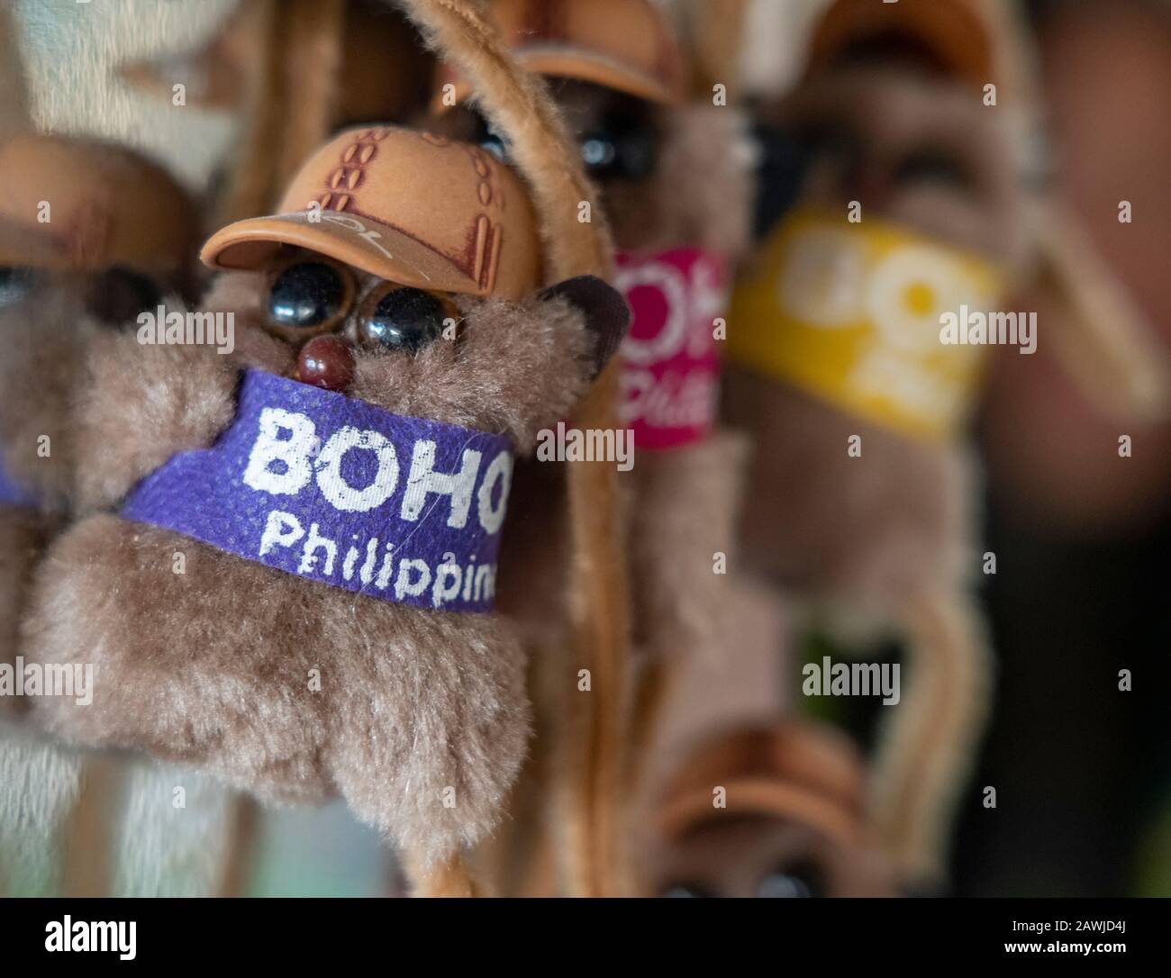 Tarsier figures in souvenir shop in Bohol, Philippines Stock Photo - Alamy