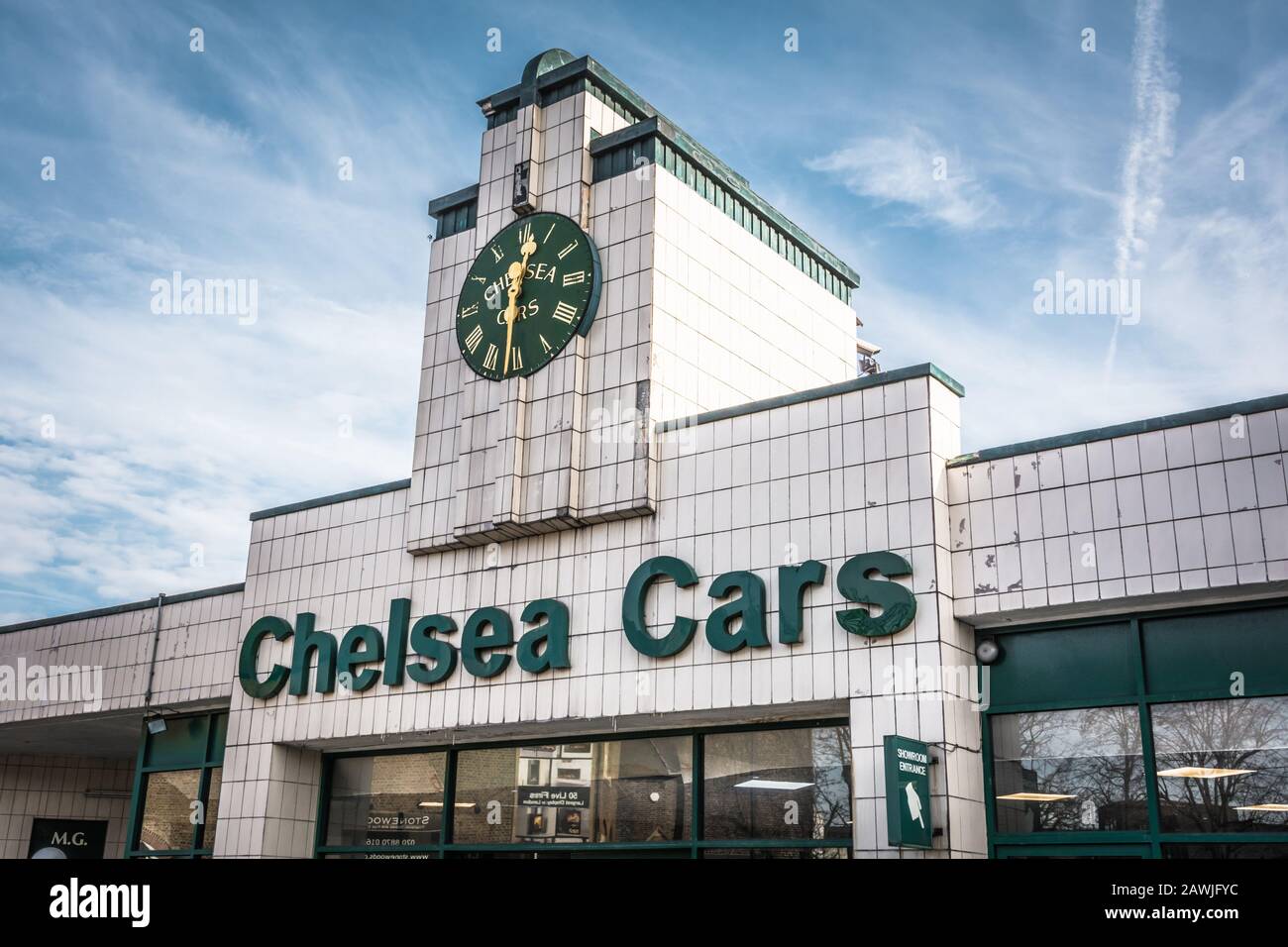 Art deco garage hi-res stock photography and images - Alamy