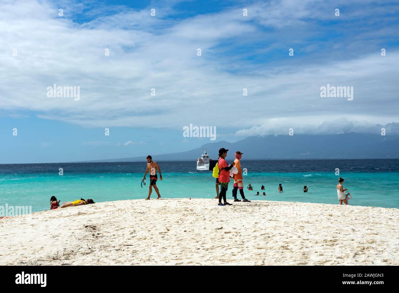 Sumilon Blue water Island in Cebu, Philippines Stock Photo - Alamy