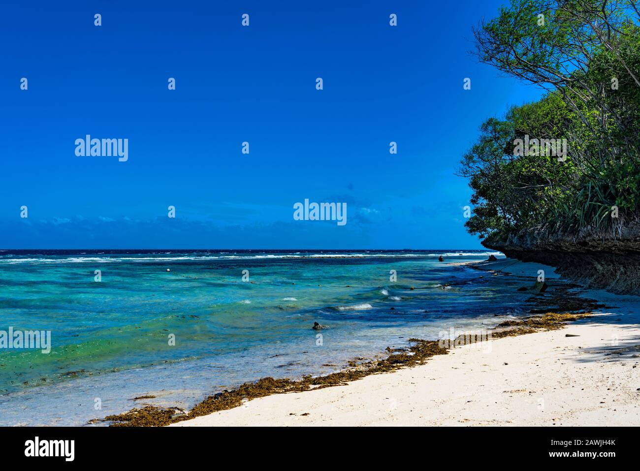 Sumilon Blue water Island in Cebu, Philippines Stock Photo - Alamy