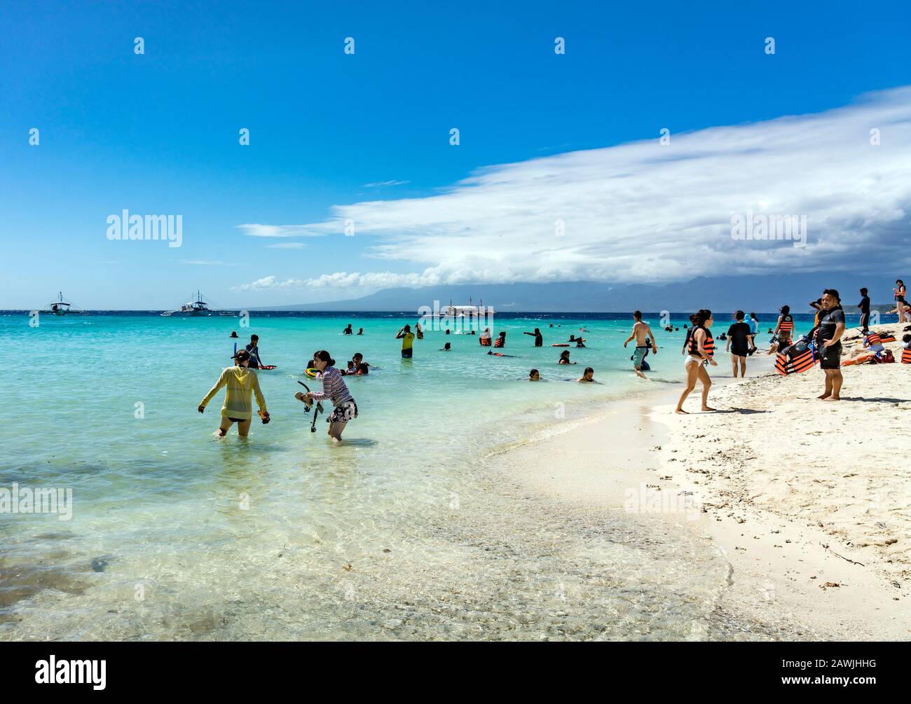 Sumilon Blue water Island in Cebu, Philippines Stock Photo - Alamy