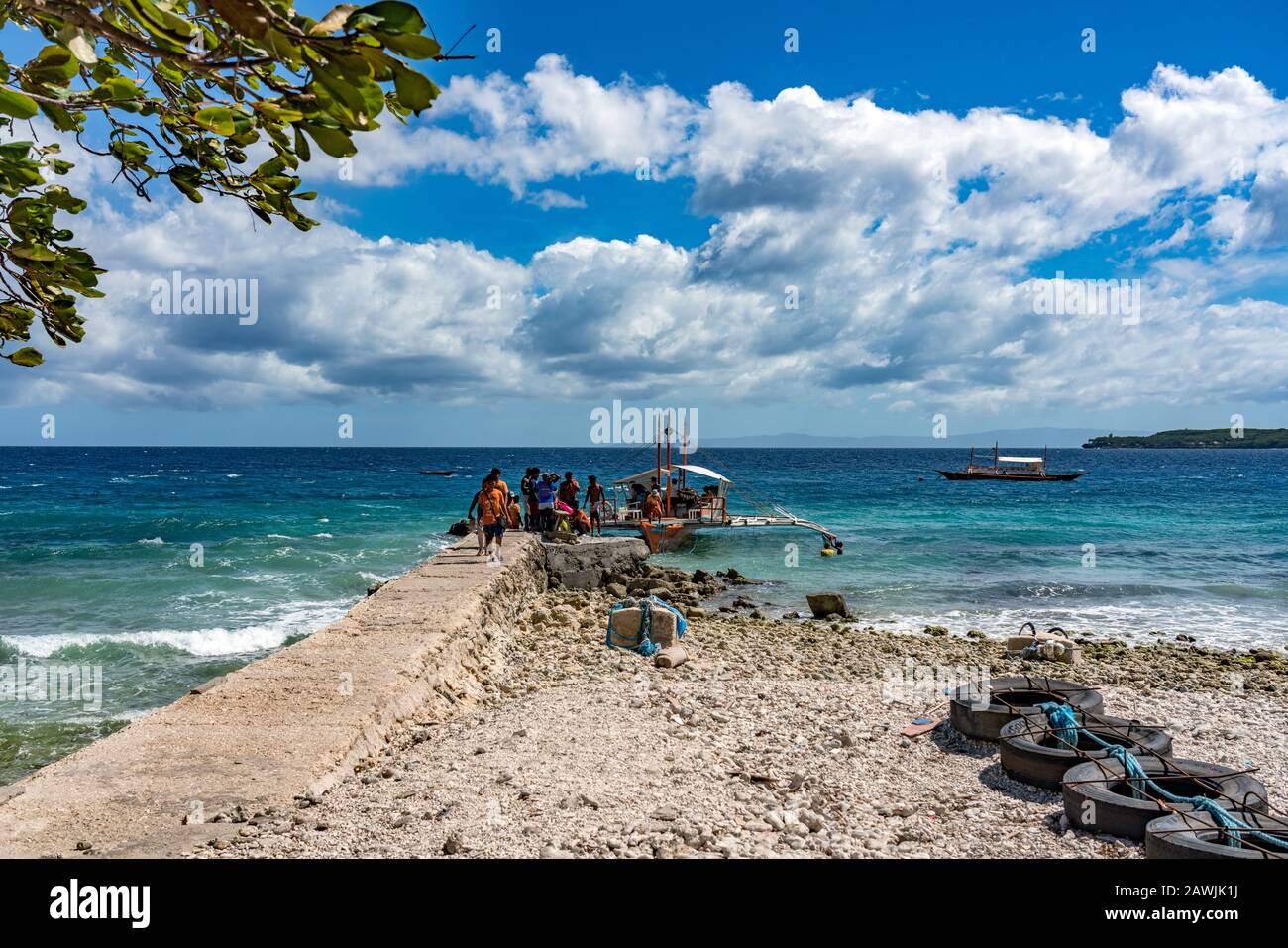 Sumilon Blue water Island in Cebu, Philippines Stock Photo - Alamy