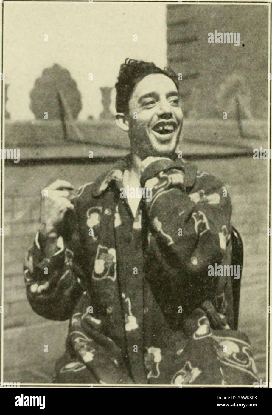 Faintly smile hi-res stock photography and images - Alamy