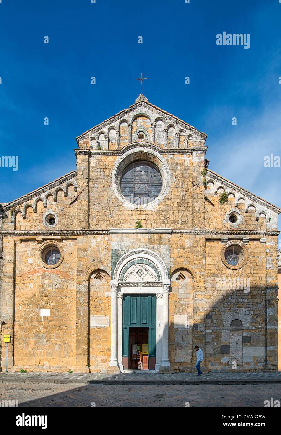 Volterra duomo hi-res stock photography and images - Alamy