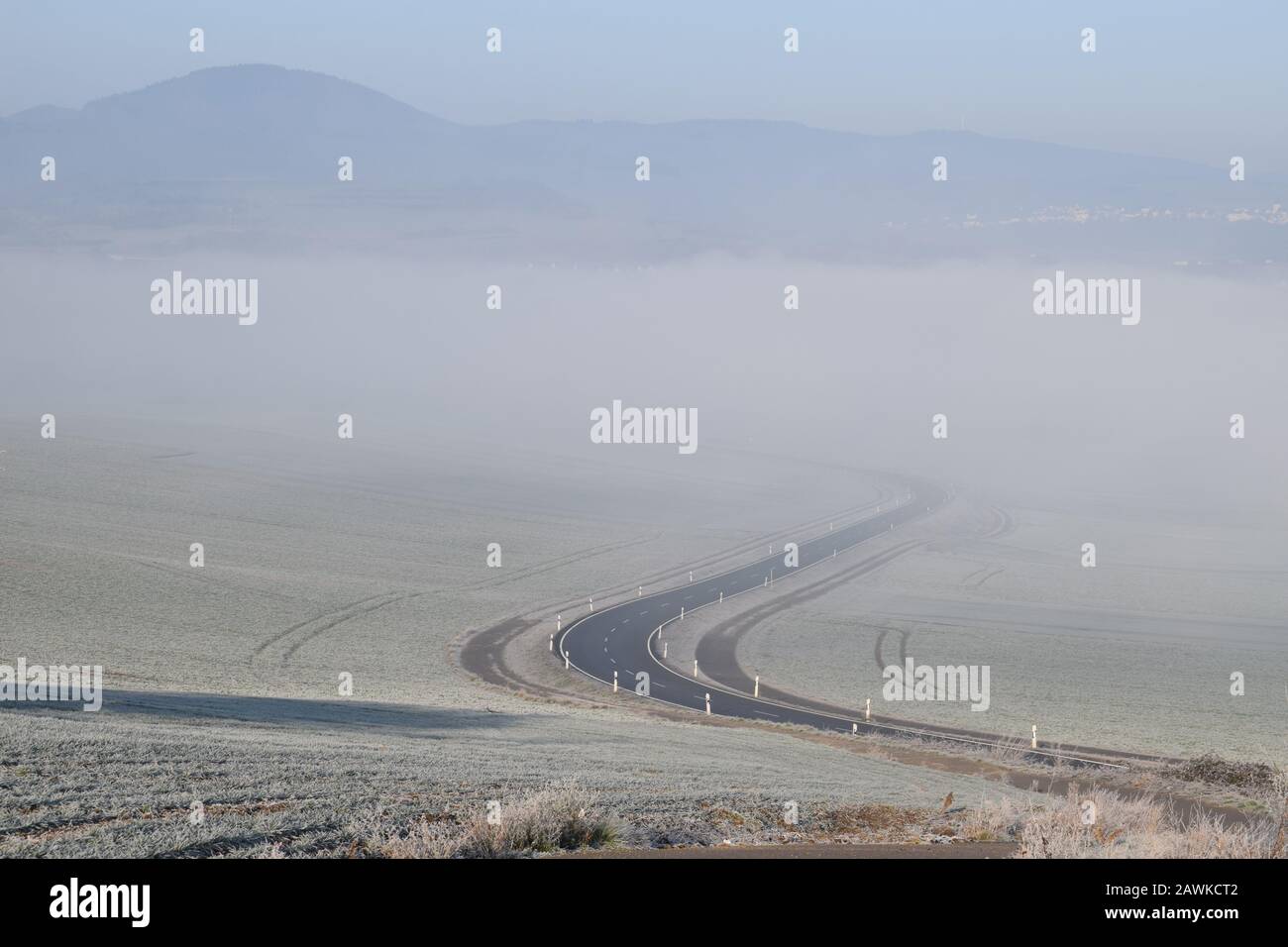 driving through heavy fog Stock Photo - Alamy