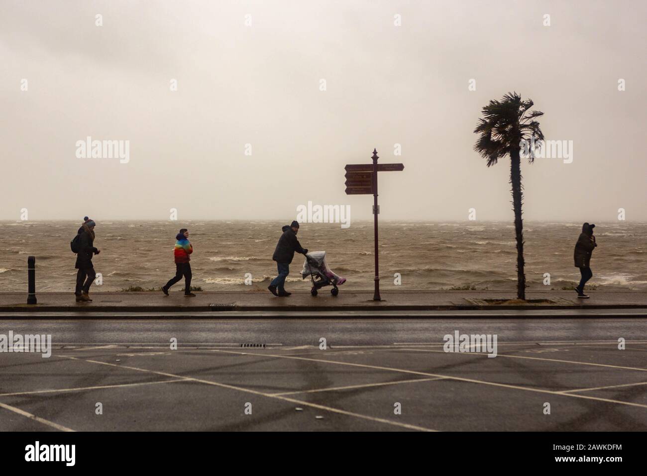 Southend-on-Sea, UK. 9th Feb, 2020. High winds and high tide at the ...