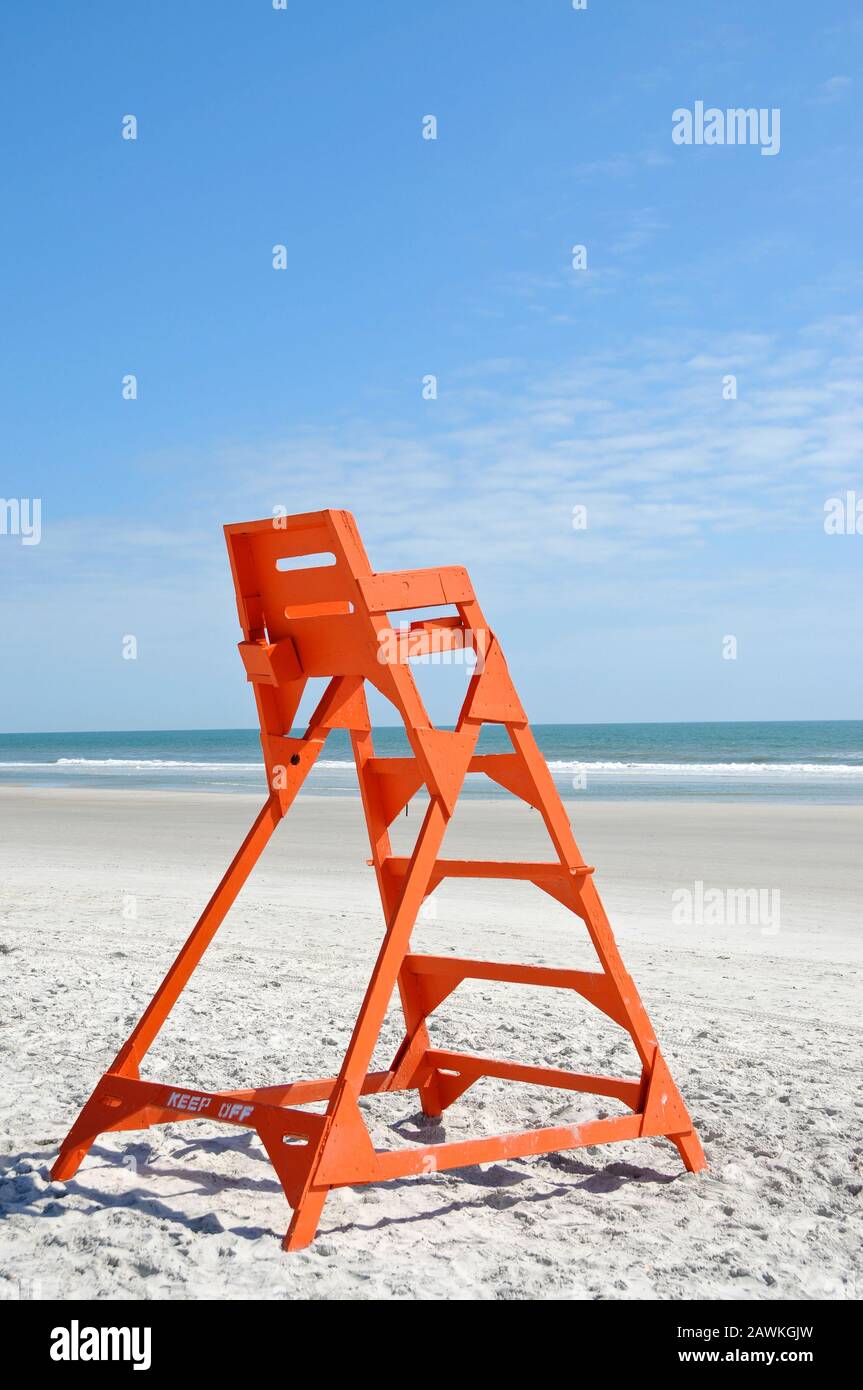 Empty Life Guard Stand on the Beach Stock Photo - Alamy