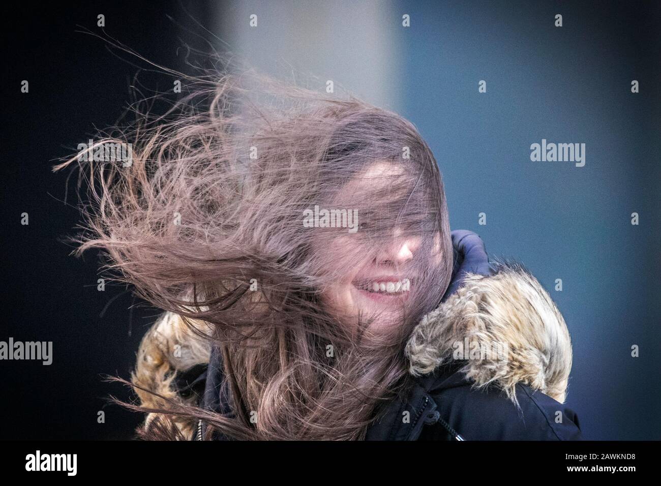 Gale force wind face hi-res stock photography and images - Alamy