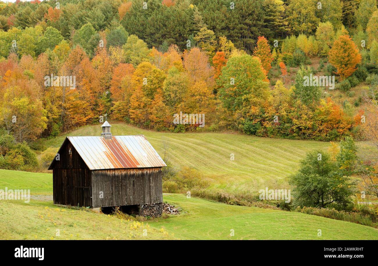 Overlooking a peaceful New England Farm in the autumn, Woodstock ...