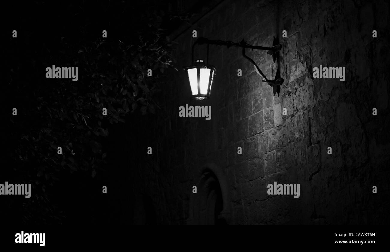 Victorian street lamp night hi-res stock photography and images - Alamy