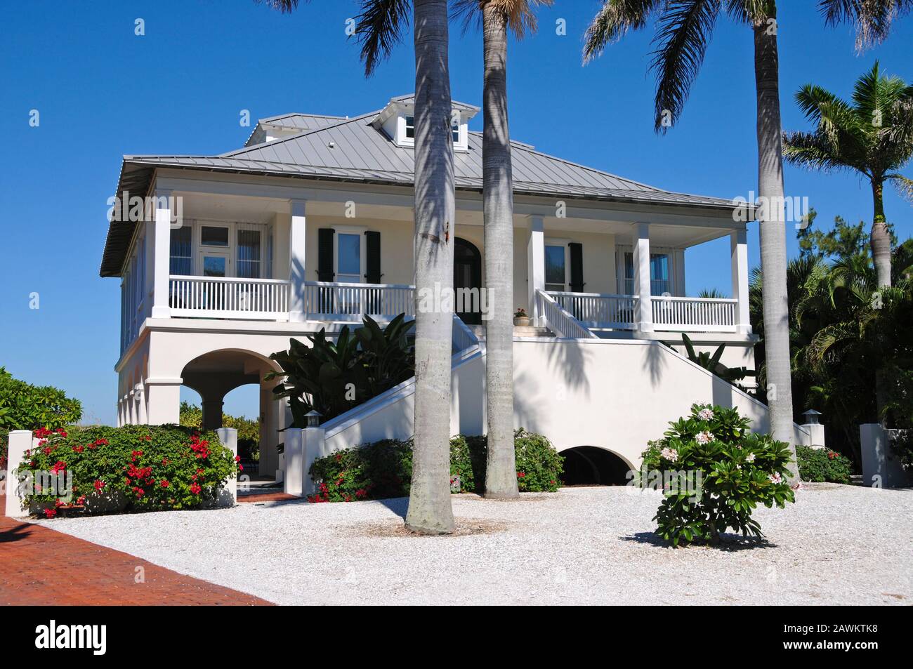 Large New Luxury Beach House Stock Photo - Alamy