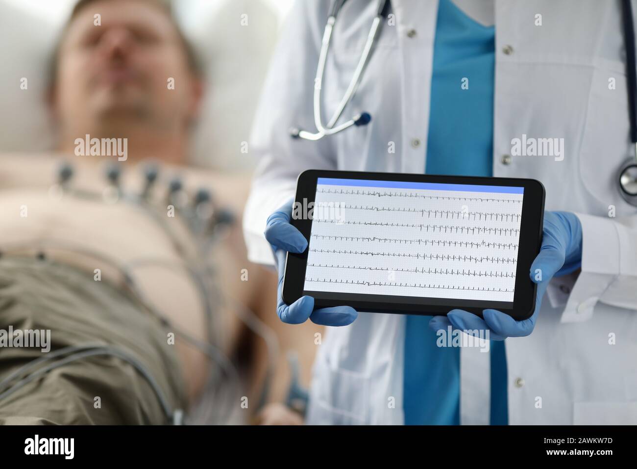 Examination and diagnosis heart, cardiogram Stock Photo - Alamy