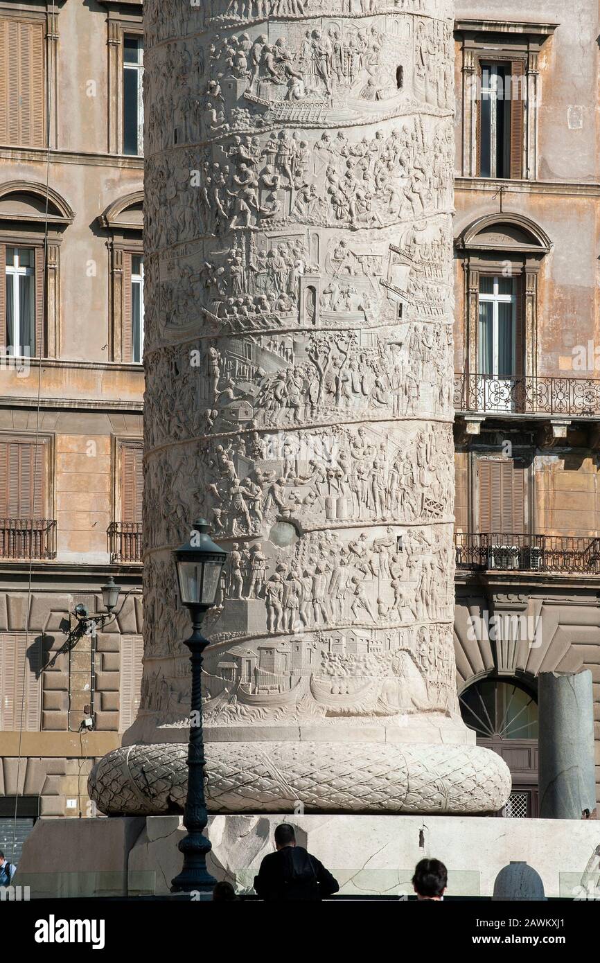 Trajan säule relief hi-res stock photography and images - Alamy