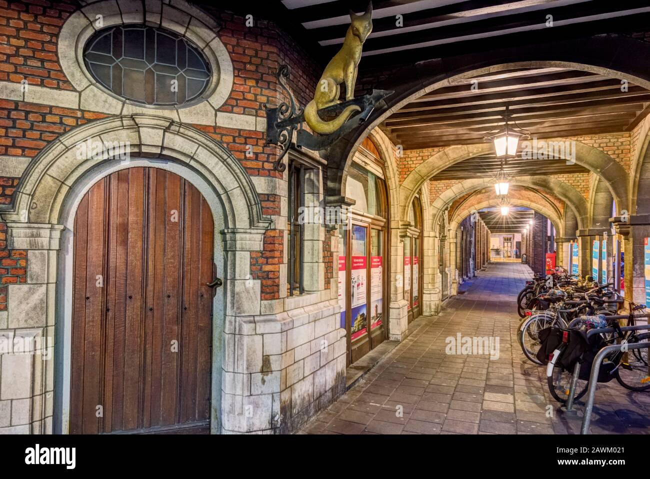 the ground floor of the fox house on the main square in Antwerp ...