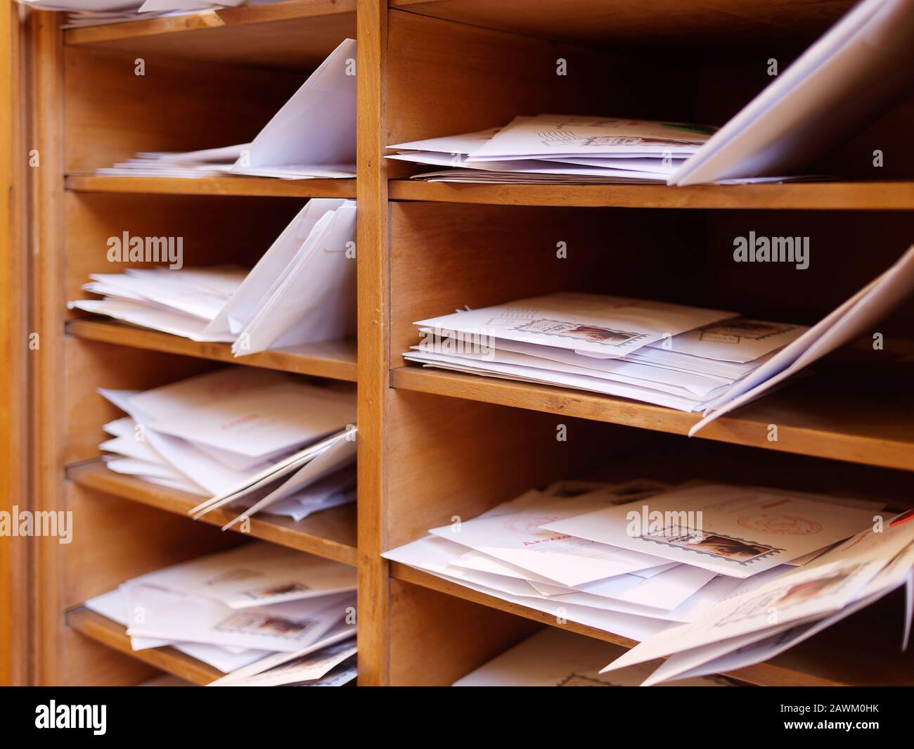 Vintage archive hi-res stock photography and images - Alamy