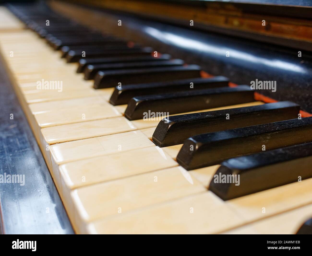 Piano perspective hi-res stock photography and images - Alamy