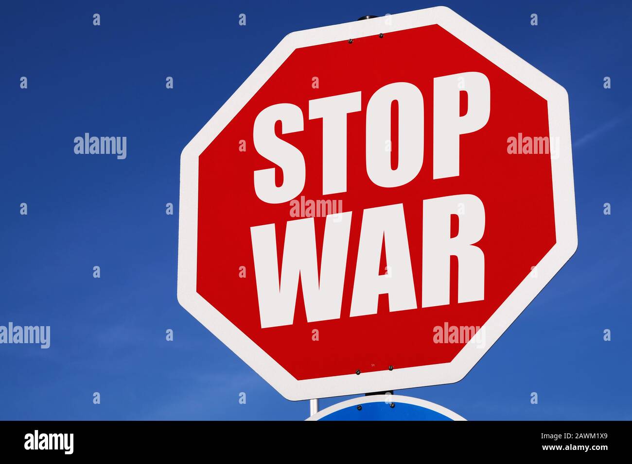 Stop war sign hi-res stock photography and images - Alamy