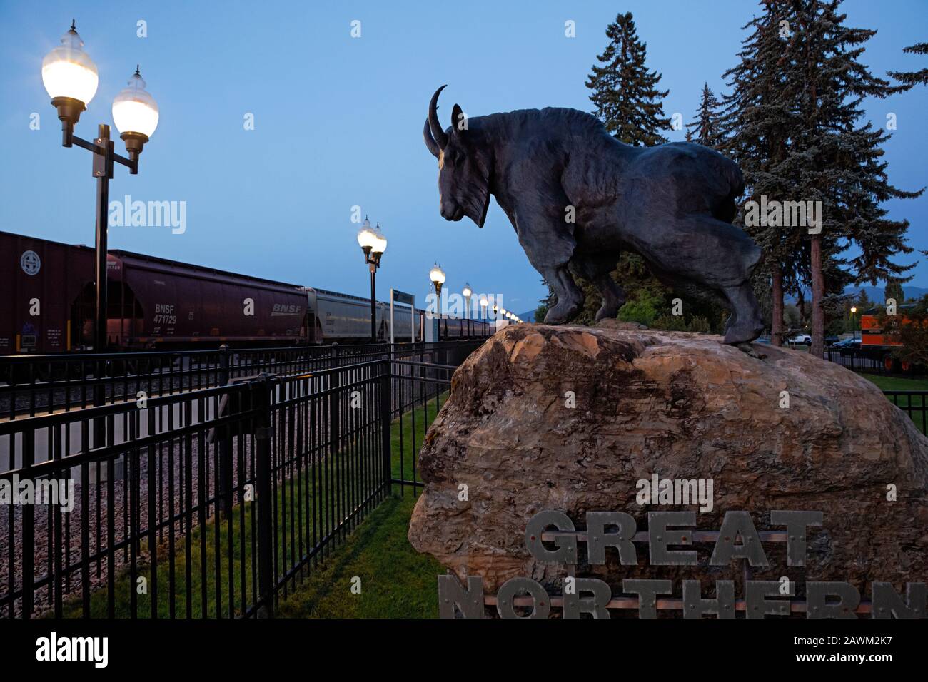 MT00476-00...MONTANA - Monument to commemorate the symbol the the Great ...