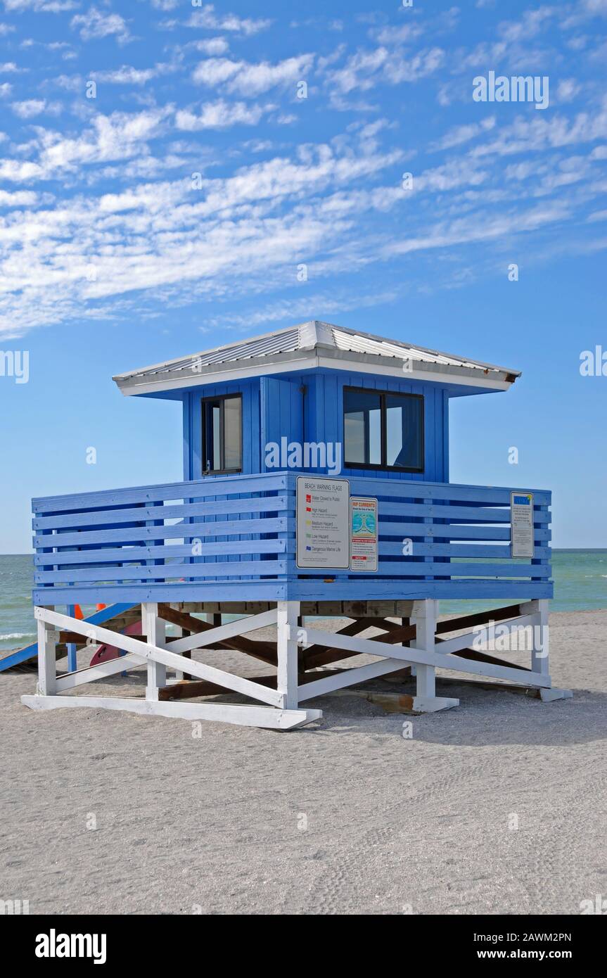 Seasonal lifeguard station on hi-res stock photography and images - Alamy