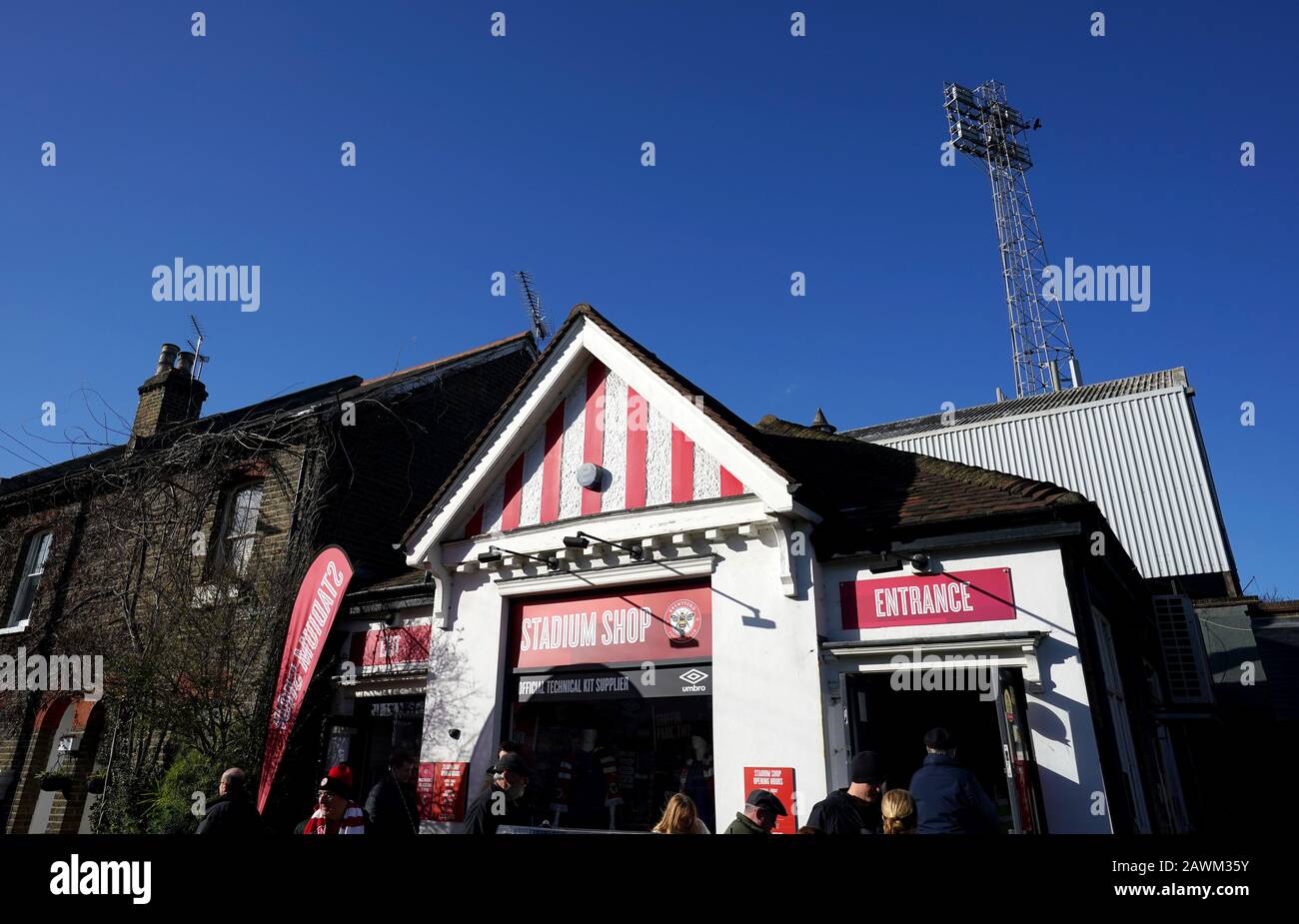 Griffin park stadium general hi-res stock photography and images - Alamy