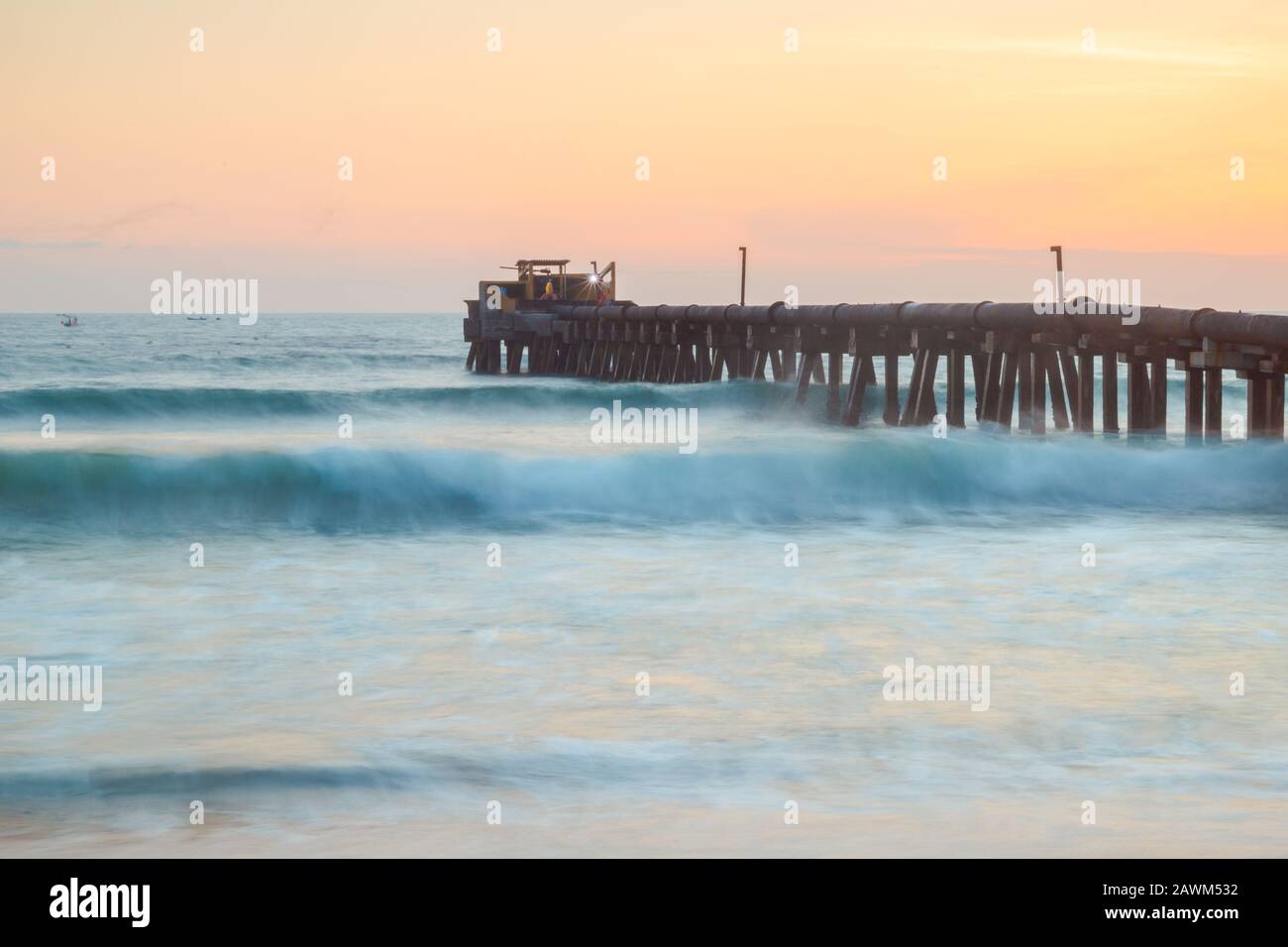 Salinas ecuador hi-res stock photography and images - Alamy