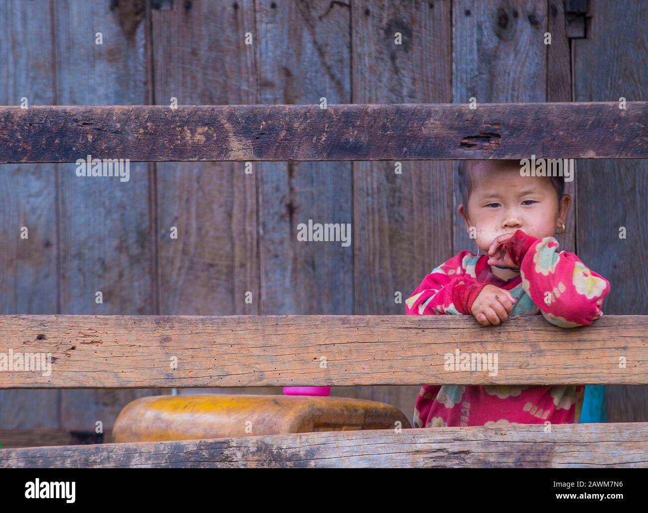 Poor myanmar child hi-res stock photography and images - Alamy