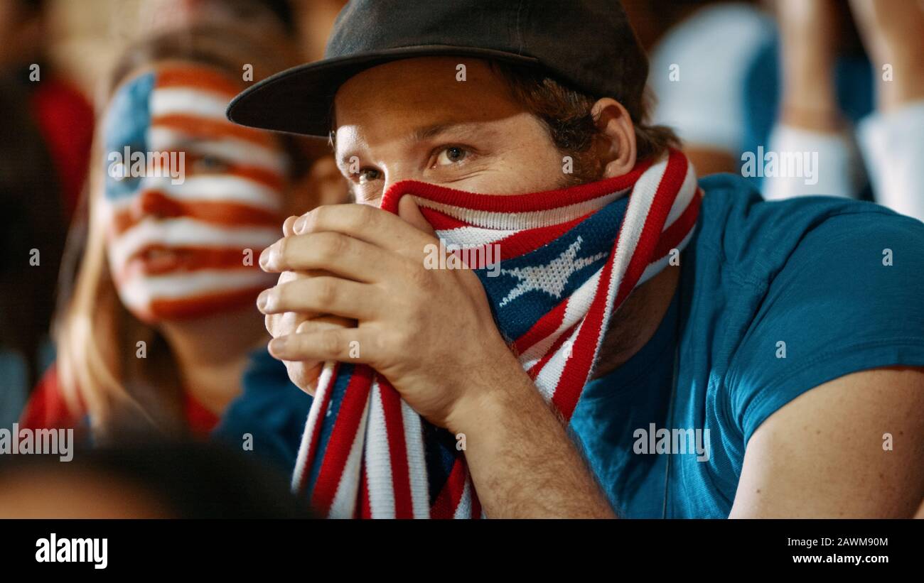 Soccer team fans hi-res stock photography and images - Alamy