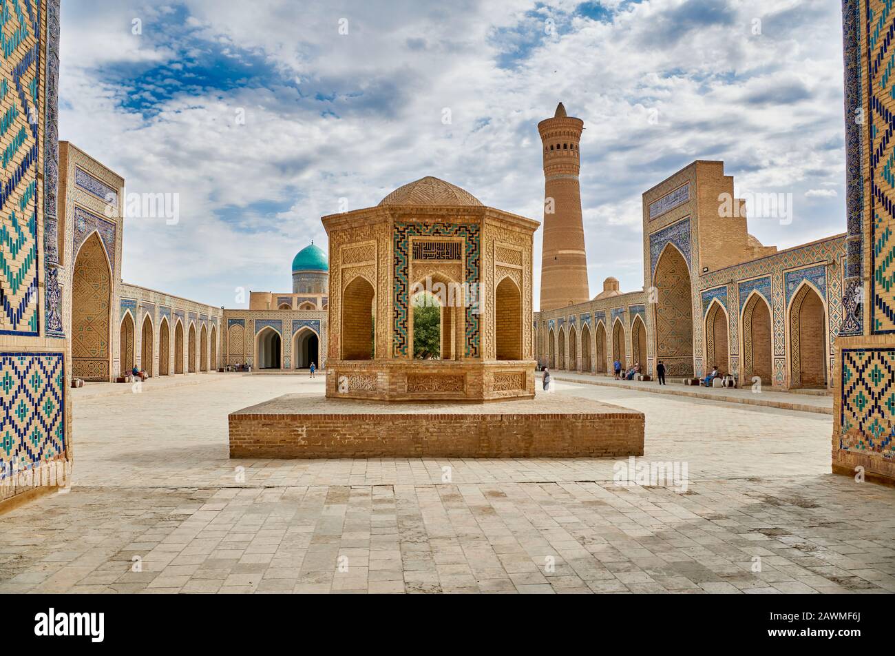 Kalon or Kaylon mosque, Bukhara, Uzbekistan, Central Asia Stock Photo ...