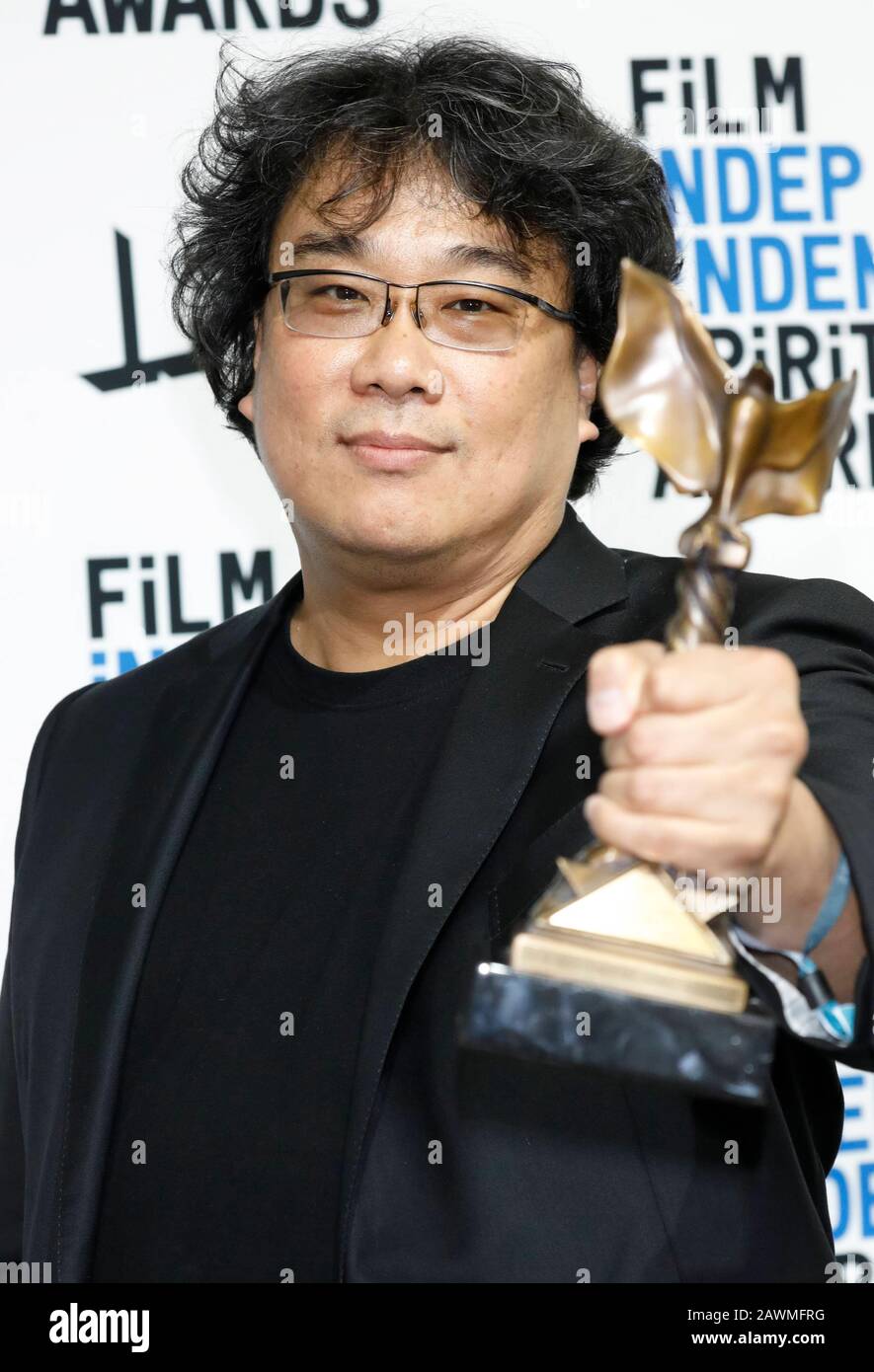 Bong Joon-ho poses in the press room of the Film Independent Spirit ...