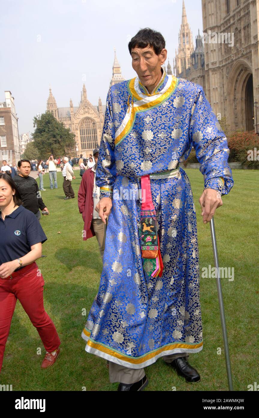 Xishun Bao, also known as Xi Shun regarded by the Guinness world ...