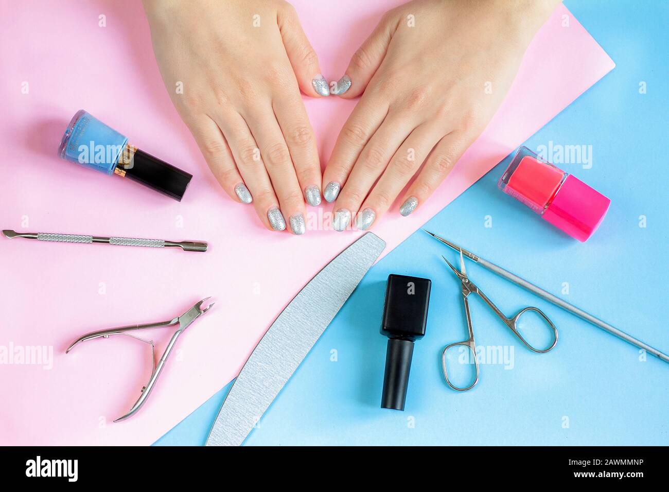 Beautifully manicured nails hi-res stock photography and images - Alamy