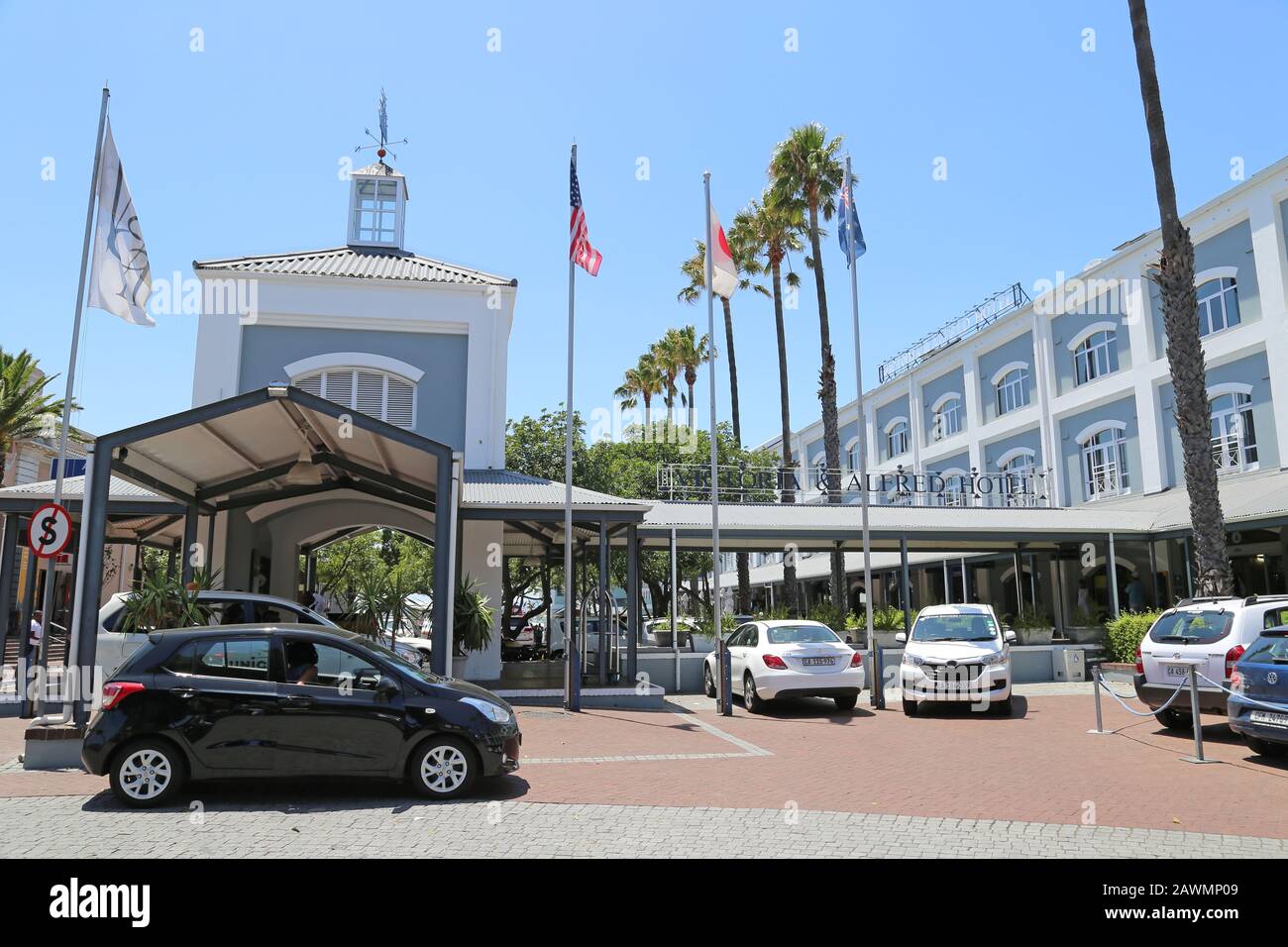 Alfred mall waterfront cape town hi-res stock photography and images ...