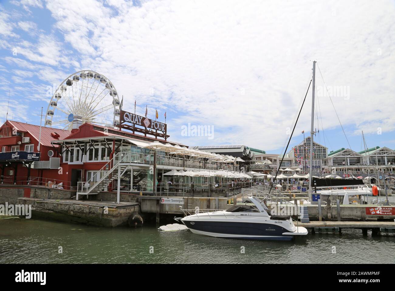 Quay four restaurant hi-res stock photography and images - Alamy