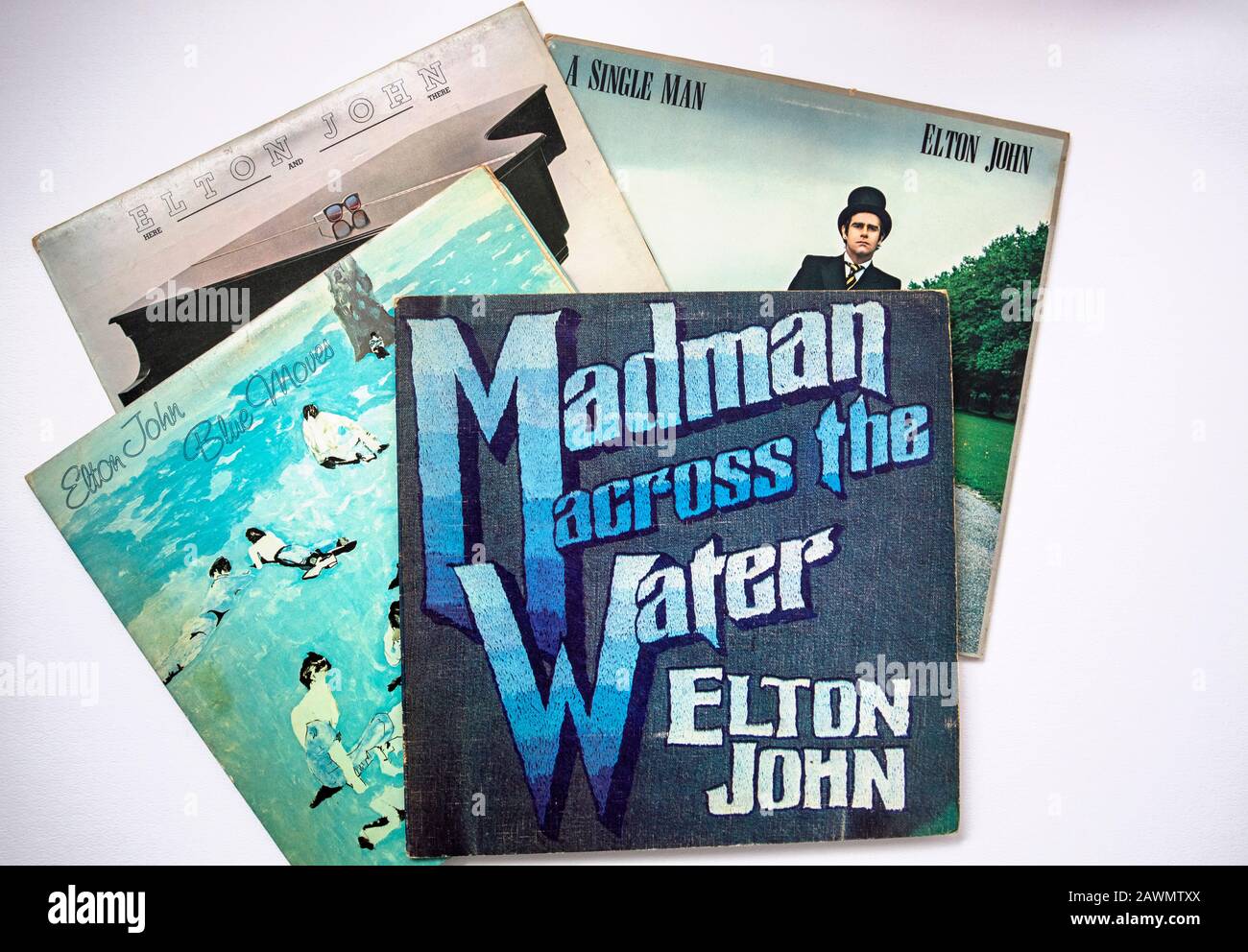 Elton john album cover hi-res stock photography and images - Alamy