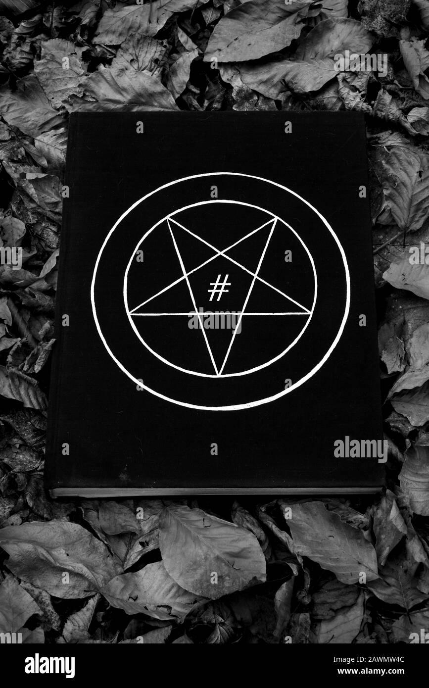 Satanic Symbol High Resolution Stock Photography and Images - Alamy