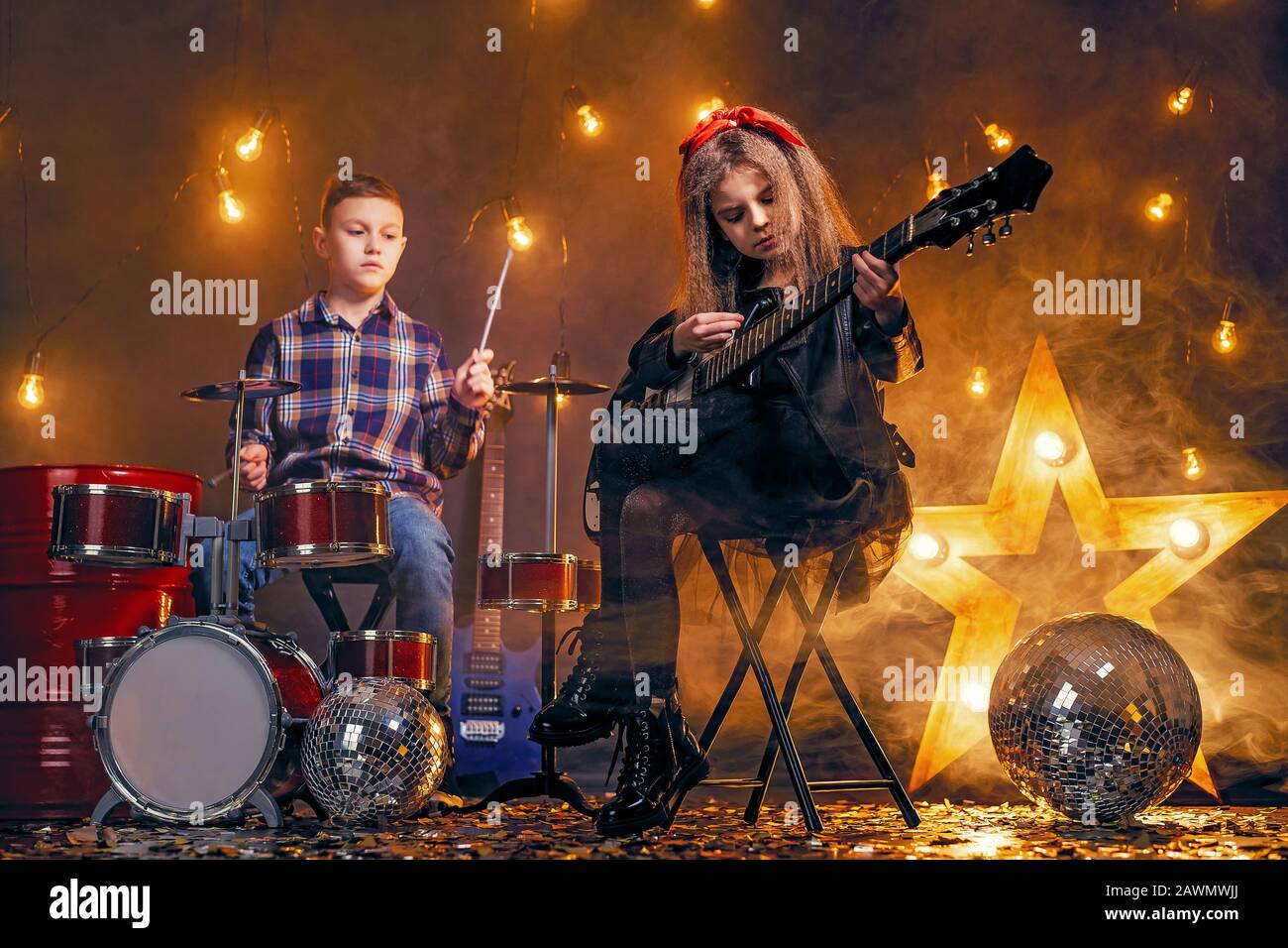 Kid rock band hi-res stock photography and images - Alamy