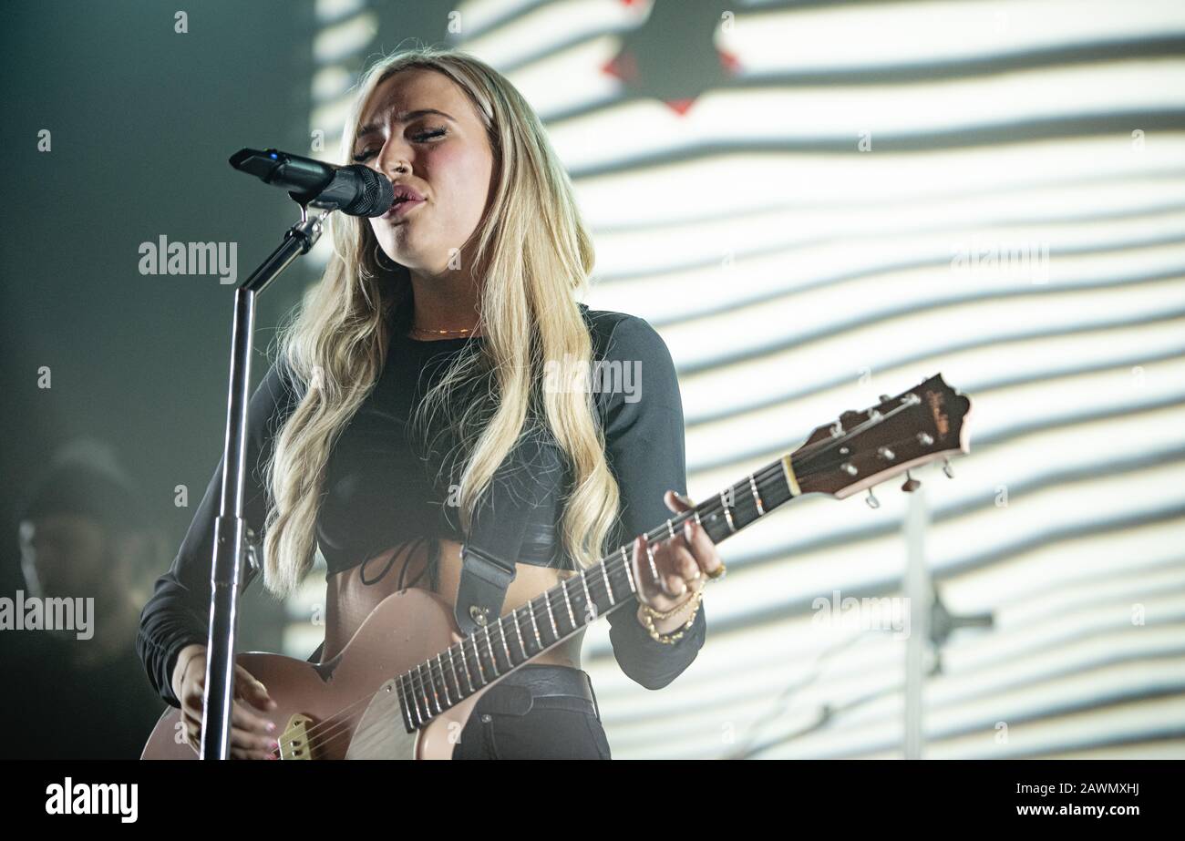 Lennon stella hi-res stock photography and images - Alamy