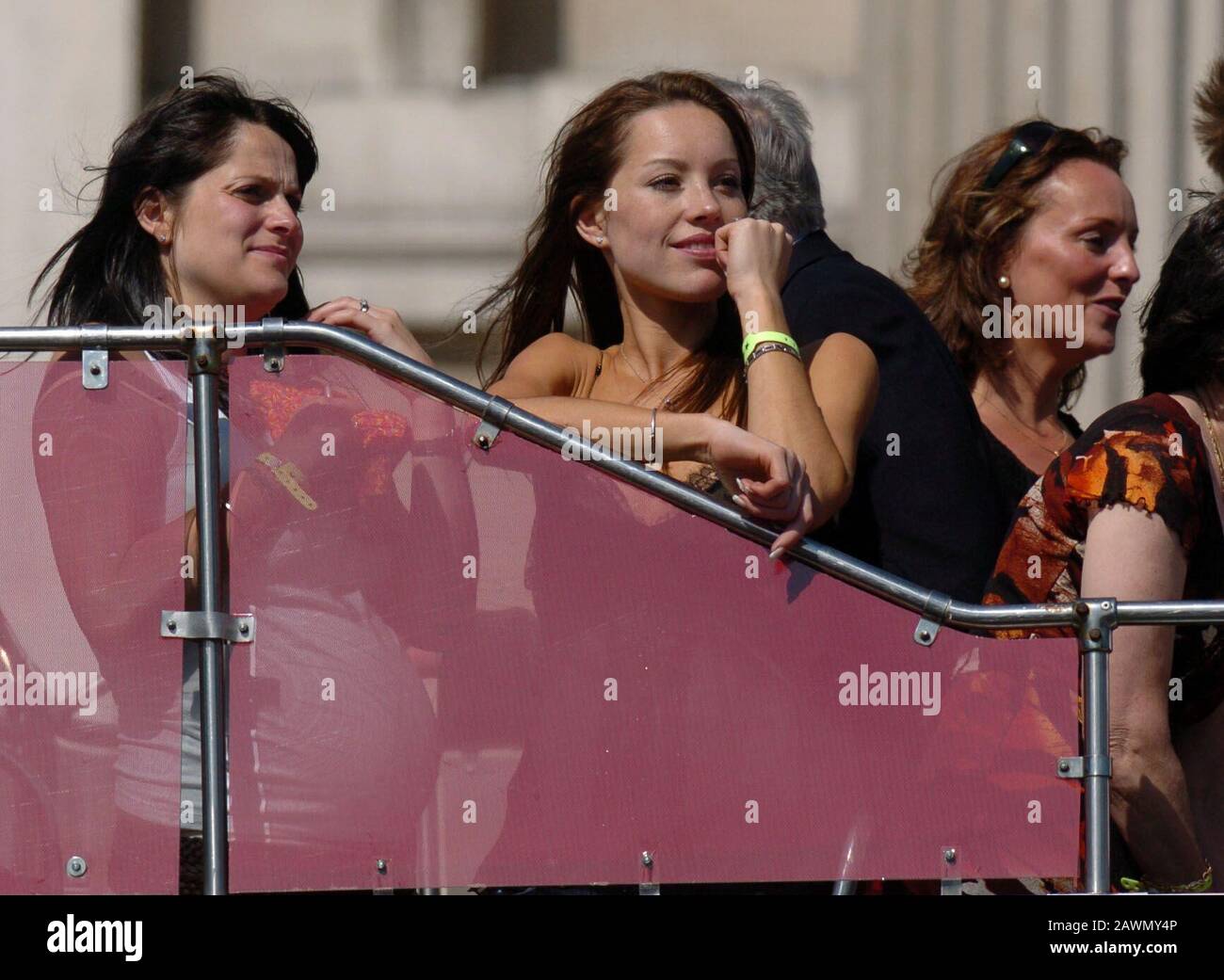 Thousands gather in Trafalgar Square, London to celebrate the England ...