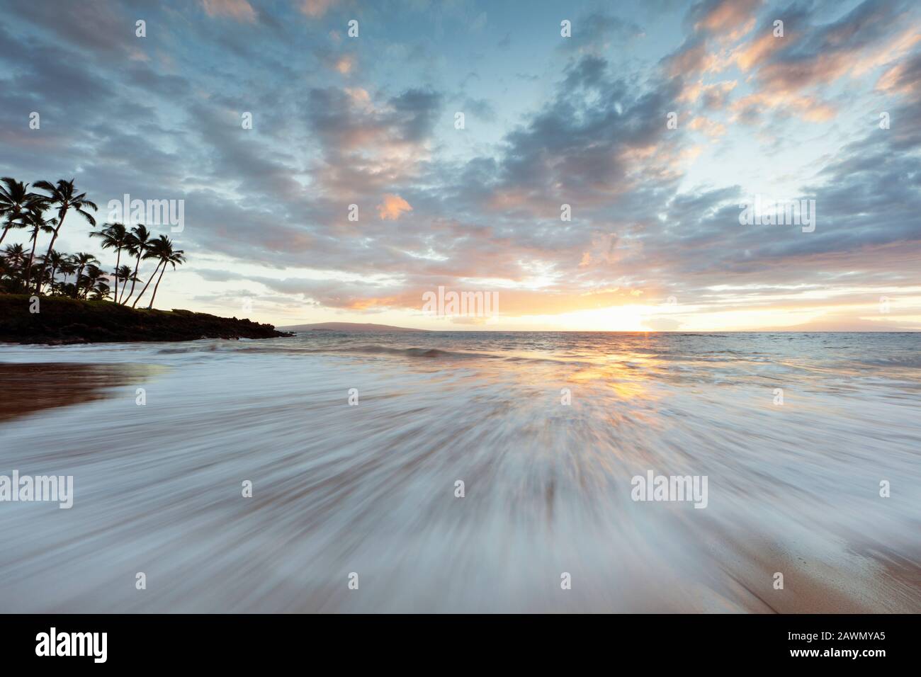 Blurred motion sunset hi-res stock photography and images - Alamy