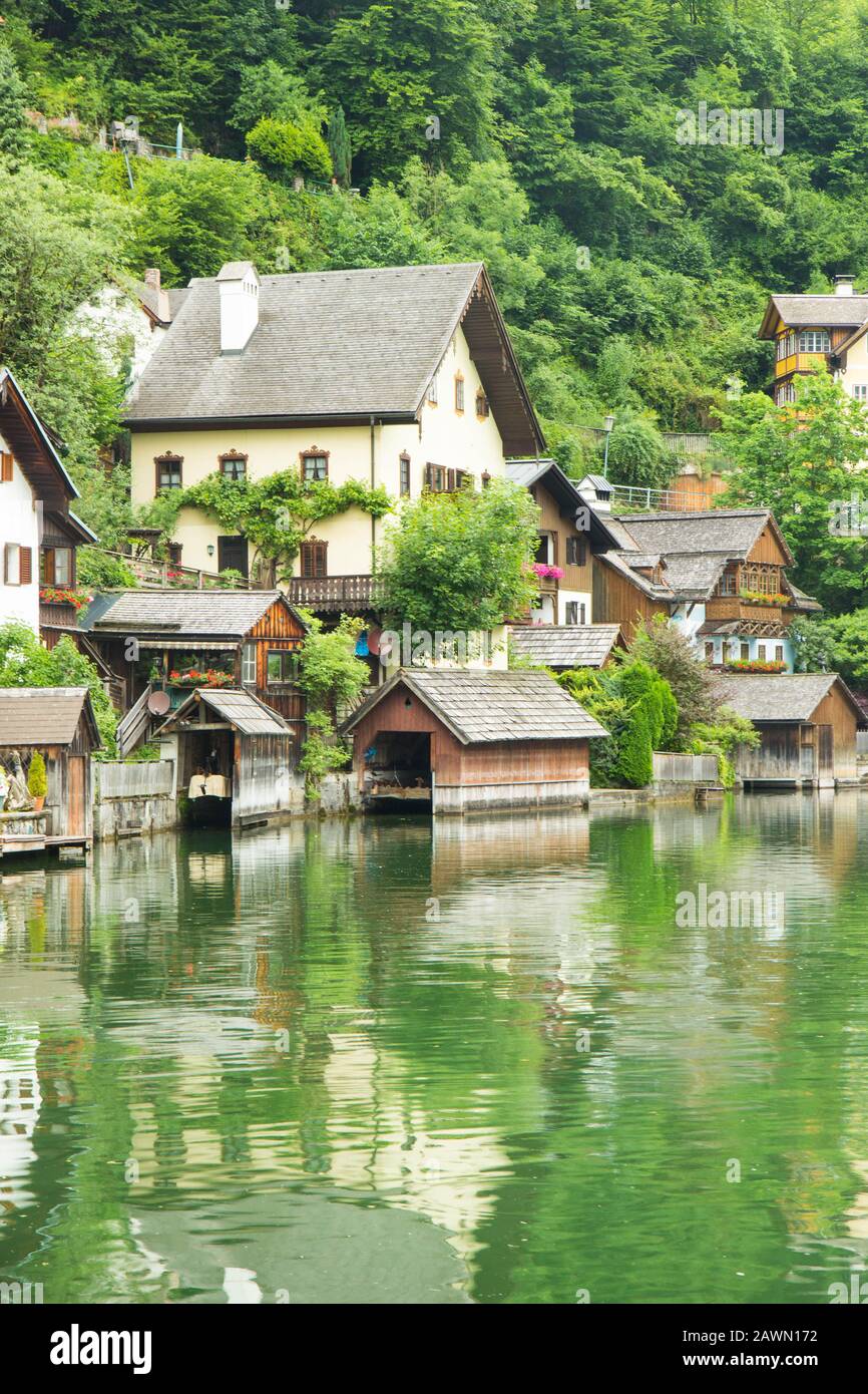 Hallstadt, July 2nd 2017: Old houses of famous alpine village Hallstadt ...