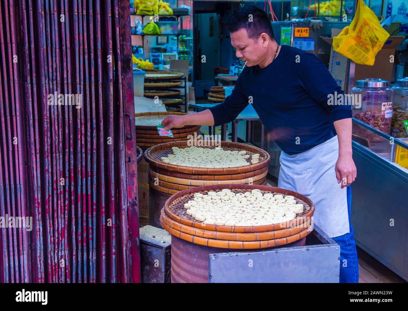 Traditional bakery shop in Macau Stock Photo - Alamy