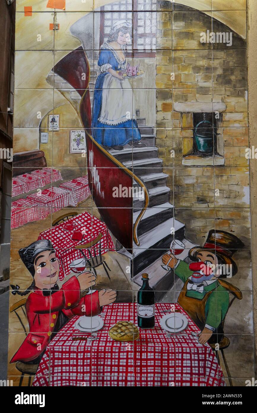 Traditional Bouchon, Lyon, France Stock Photo - Alamy